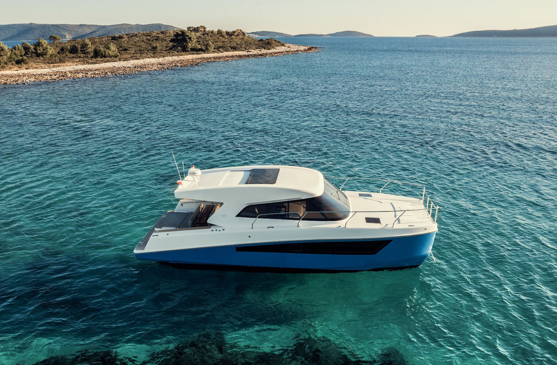 MAKAI M37 Official American Brand Launch - Skipper ONDECK Magazine